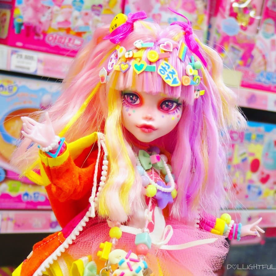 Doll Artist Feature: Dollightful – Dollyhair™